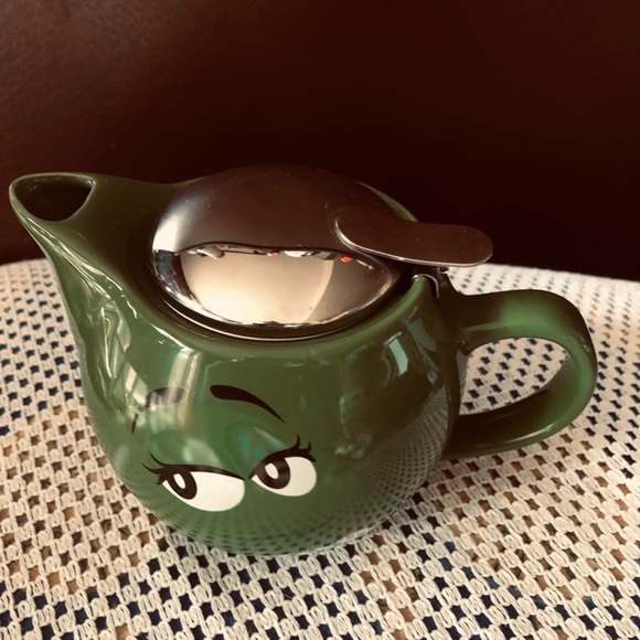 M&M'S | Kitchen | Green Mm Little Teapot With Removable Strainer Rare ...